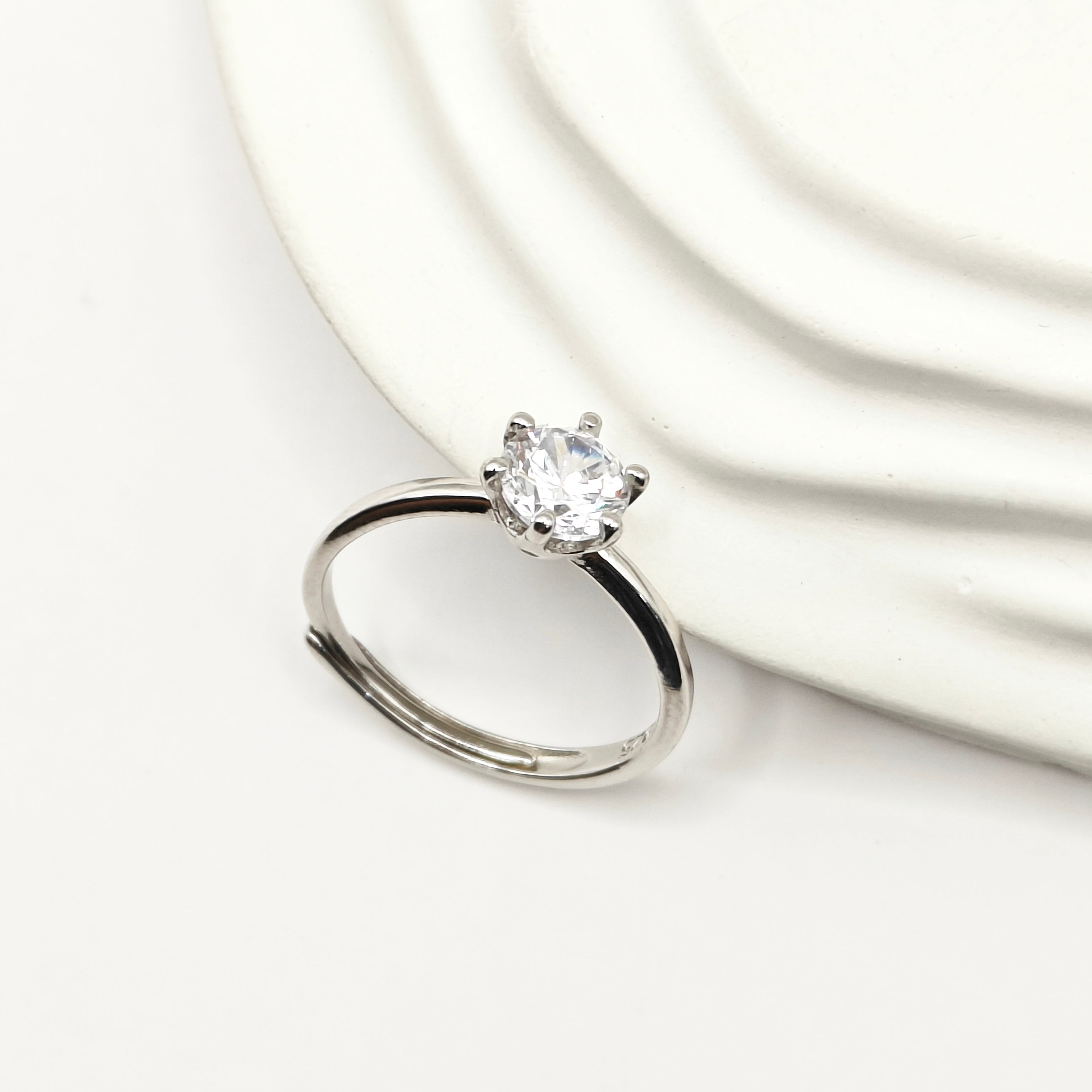 Solitaire Ring 925 Silver – Katha